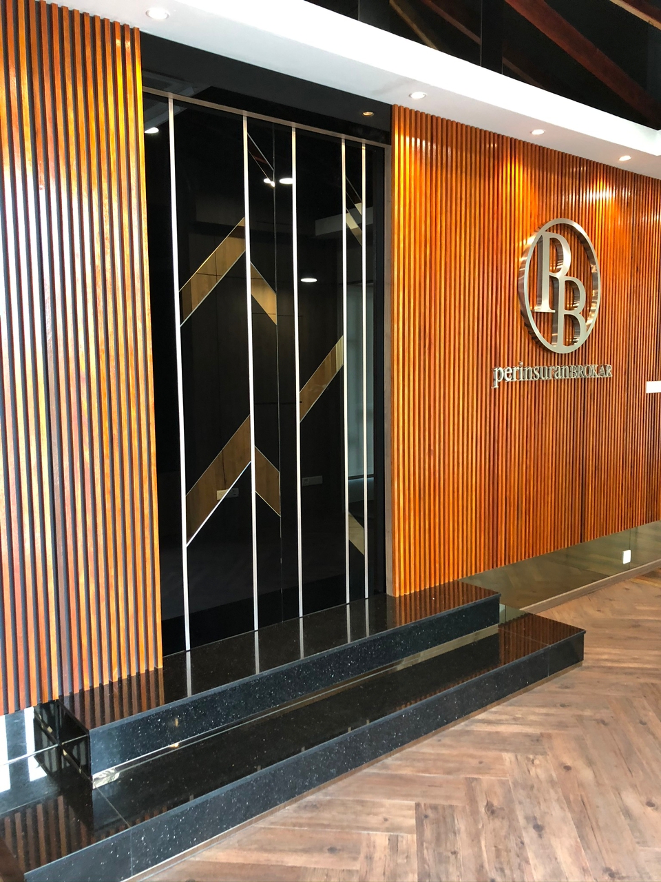 PB Office Part 3 – HC Construction